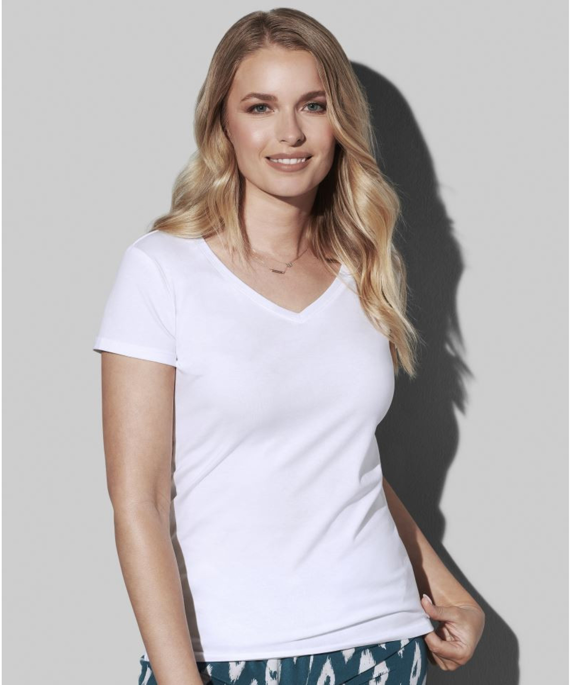 Stedman női póló – gépi hímzéssel